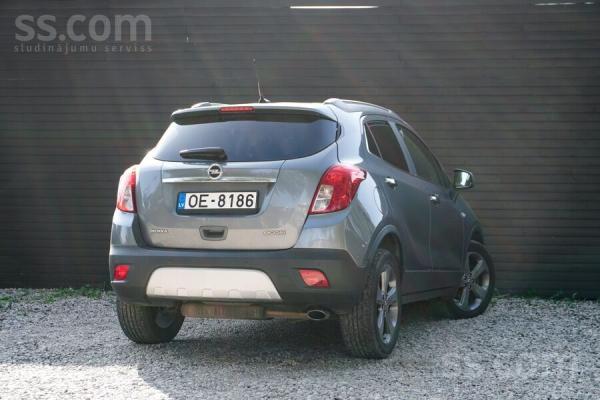 Pelēks Opel Mokka 2013 Rīga, ar dzinēja tilpumu 1.70 L un nobraukumu 270 tūkst. km par 5800 €, foto 5 vietnē AUTOMOTO.COM.LV
