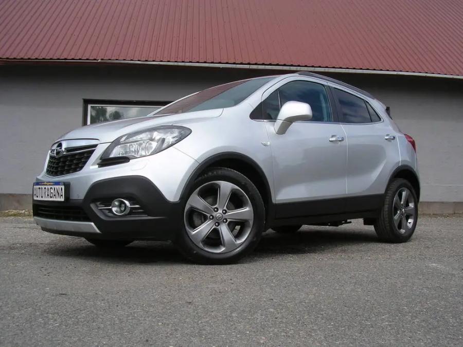 Grey Opel Mokka 2013 in Sigulda, with an engine capacity of 1.40 L and mileage of 109 thousand km for 8950 €, photo 1 on AUTOMOTO.COM.LV