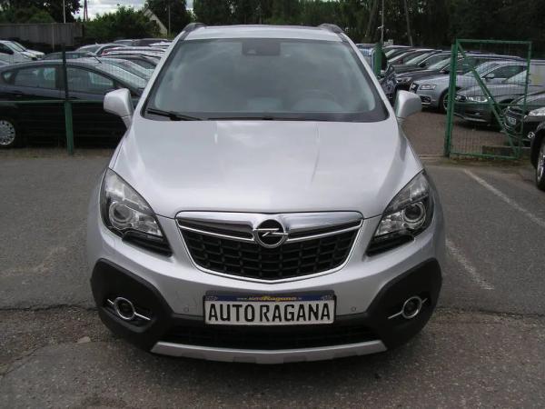 Grey Opel Mokka 2013 in Sigulda, with an engine capacity of 1.40 L and mileage of 109 thousand km for 8950 €, photo 5 on AUTOMOTO.COM.LV