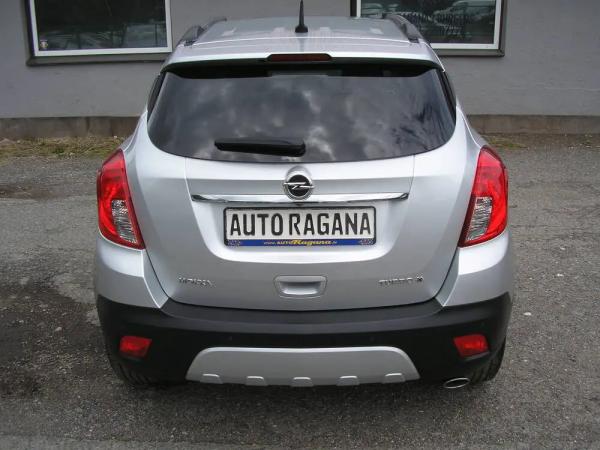 Grey Opel Mokka 2013 in Sigulda, with an engine capacity of 1.40 L and mileage of 109 thousand km for 8950 €, photo 6 on AUTOMOTO.COM.LV