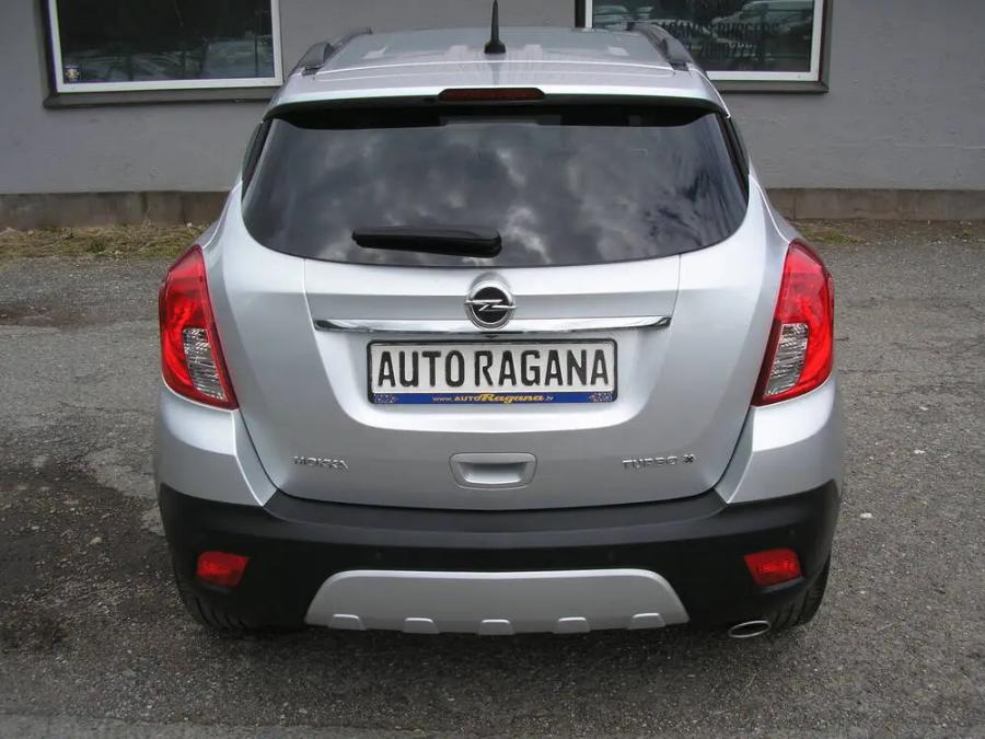 Grey Opel Mokka 2013 in Sigulda, with an engine capacity of 1.40 L and mileage of 109 thousand km for 8950 €, photo 7 on AUTOMOTO.COM.LV