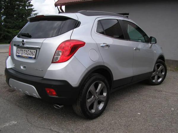 Grey Opel Mokka 2013 in Sigulda, with an engine capacity of 1.40 L and mileage of 109 thousand km for 8950 €, photo 10 on AUTOMOTO.COM.LV