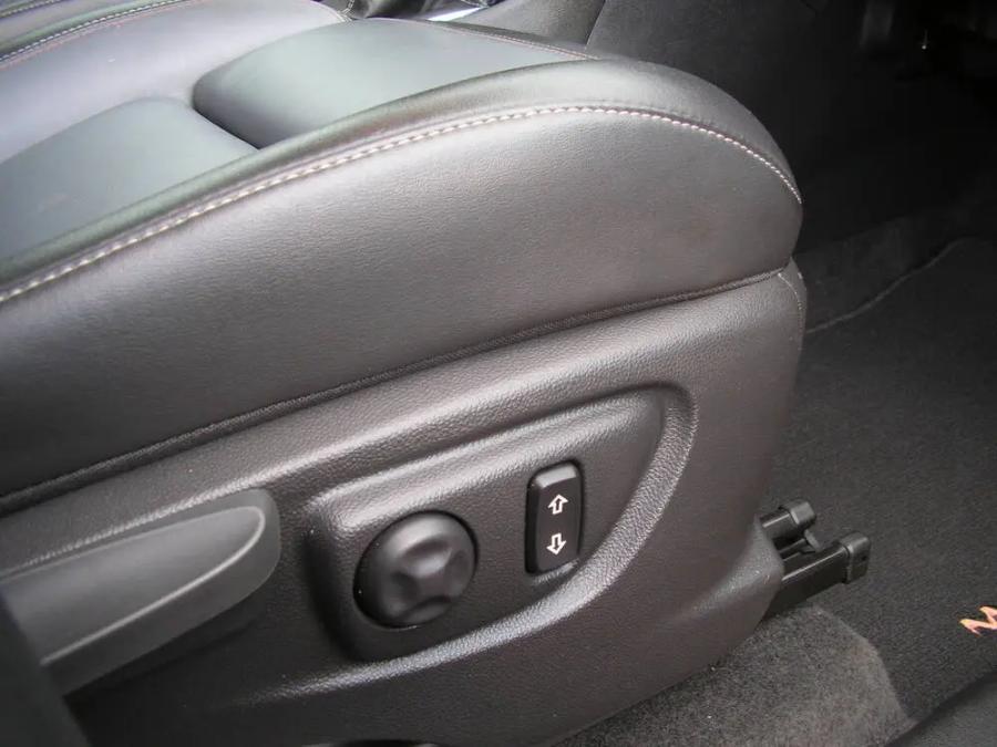 Grey Opel Mokka 2013 in Sigulda, with an engine capacity of 1.40 L and mileage of 109 thousand km for 8950 €, photo 31 on AUTOMOTO.COM.LV