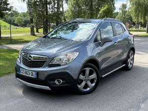 Pelēks Opel Mokka 2013 Tauragė, ar dzinēja tilpumu 1.69 L un nobraukumu 190 tūkst. km par 5800 €, foto  vietnē AUTOMOTO.COM.LV