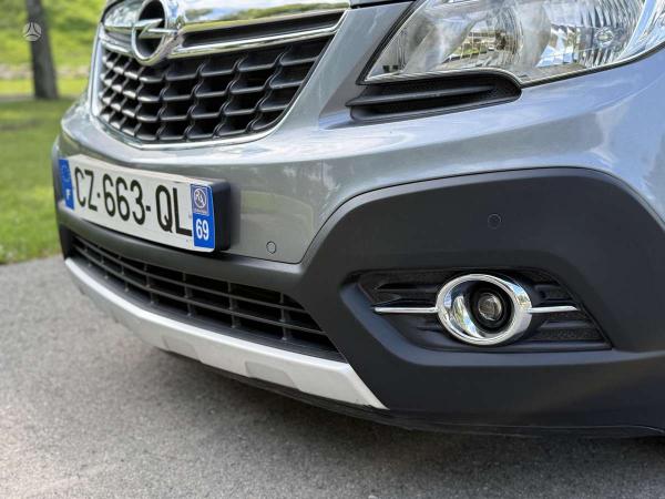 Grey Opel Mokka 2013 in Taurage, with an engine capacity of 1.69 L and mileage of 190 thousand km for 5800 €, photo 9 on AUTOMOTO.COM.LV