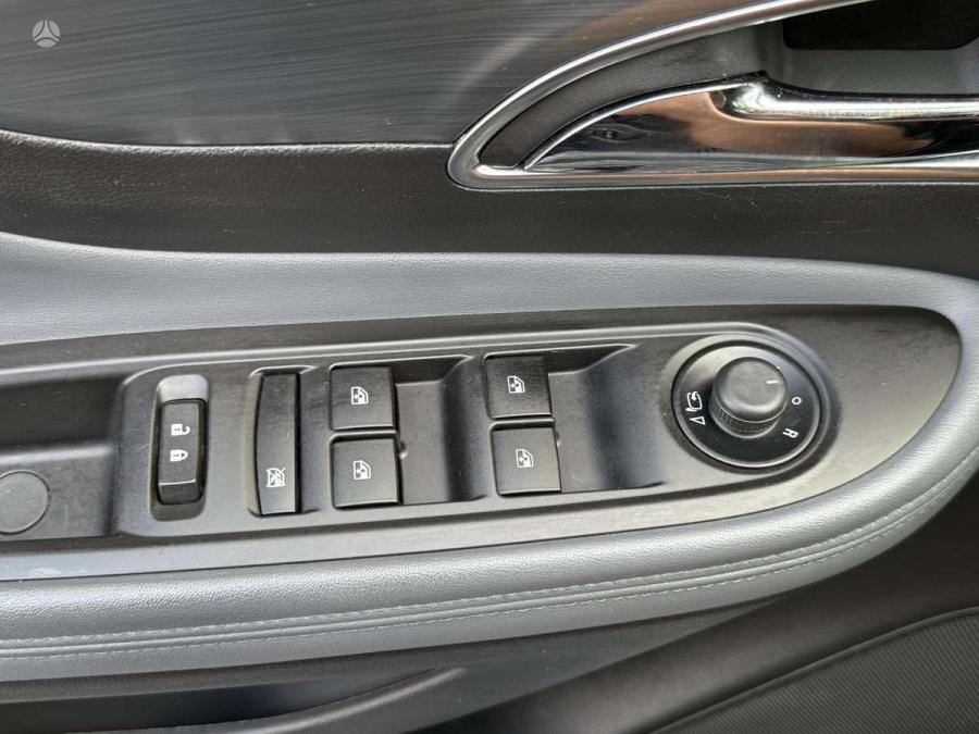 Grey Opel Mokka 2013 in Taurage, with an engine capacity of 1.69 L and mileage of 190 thousand km for 5800 €, photo 20 on AUTOMOTO.COM.LV