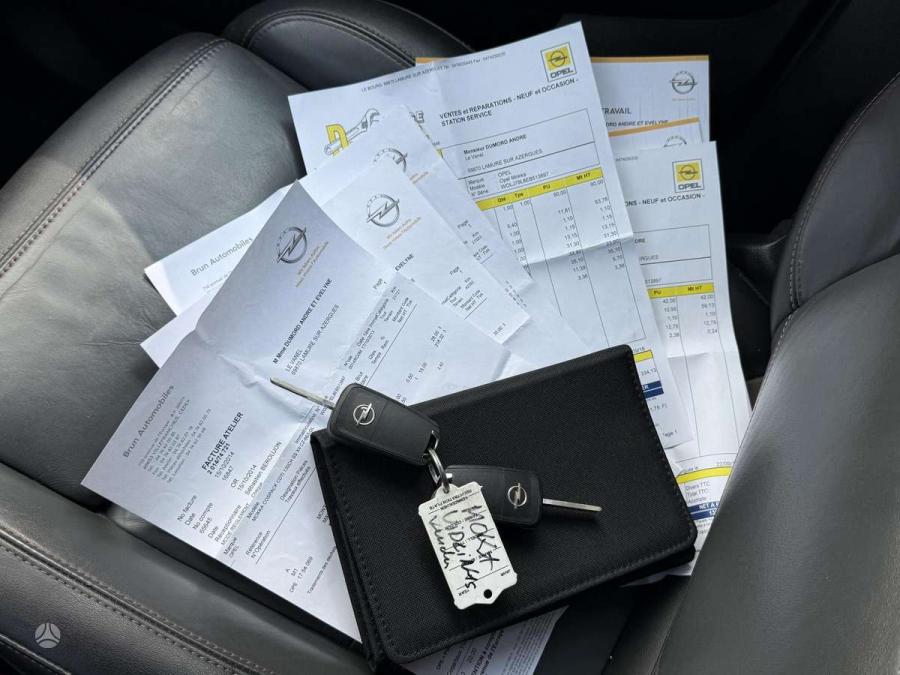 Grey Opel Mokka 2013 in Taurage, with an engine capacity of 1.69 L and mileage of 190 thousand km for 5800 €, photo 22 on AUTOMOTO.COM.LV