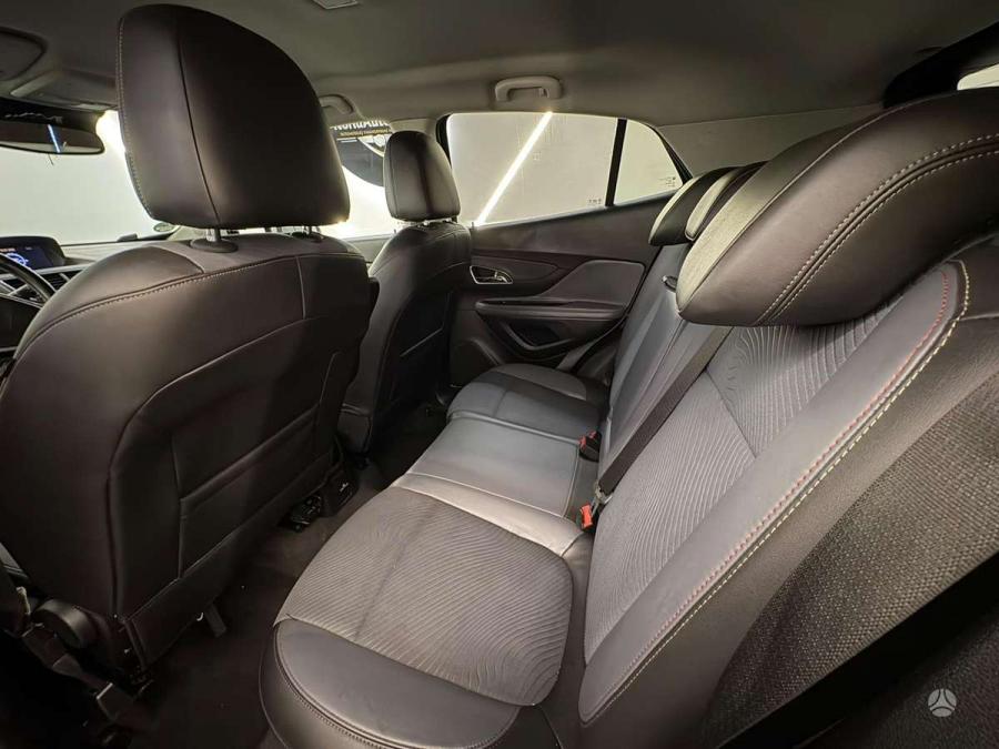 Pelēks Opel Mokka 2013 Marijampole, ar dzinēja tilpumu 1.69 L un nobraukumu 232 tūkst. km par 6750 €, foto 20 vietnē AUTOMOTO.COM.LV
