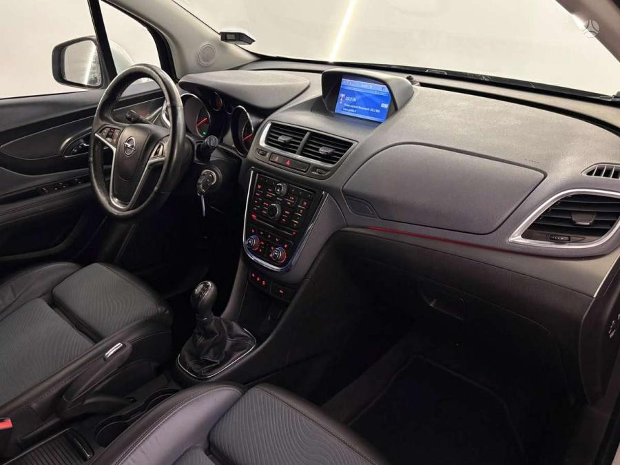 Pelēks Opel Mokka 2013 Marijampole, ar dzinēja tilpumu 1.69 L un nobraukumu 232 tūkst. km par 6750 €, foto 21 vietnē AUTOMOTO.COM.LV
