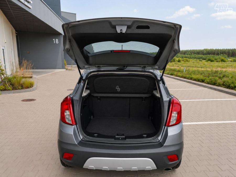 Grey Opel Mokka 2013 in Vilnius, with an engine capacity of 1.70 L and mileage of 272 thousand km for 6250 €, photo 14 on AUTOMOTO.COM.LV