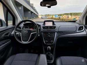 Grey Opel Mokka 2013 in Vilnius, with an engine capacity of 1.69 L and mileage of 272 thousand km for 6250 €, photo 15 on AUTOMOTO.COM.LV