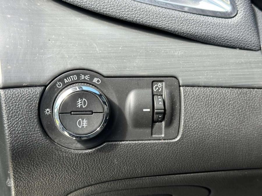 Grey Opel Mokka 2013 in Alytus, with an engine capacity of 1.69 L and mileage of 164 thousand km for 6880 €, photo 14 on AUTOMOTO.COM.LV