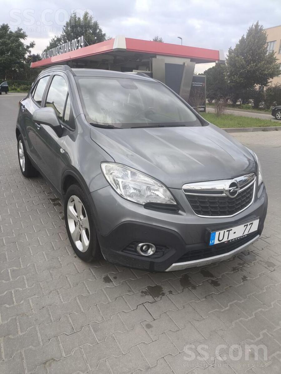Grey Opel Mokka 2013 in Jelgava, with an engine capacity of 1.60 L and mileage of 22 thousand km for 6350 €, photo 1 on AUTOMOTO.COM.LV