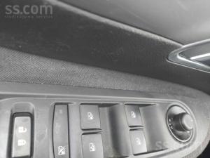 Grey Opel Mokka 2013 in Jelgava, with an engine capacity of 1.60 L and mileage of 22 thousand km for 6350 €, photo 7 on AUTOMOTO.COM.LV