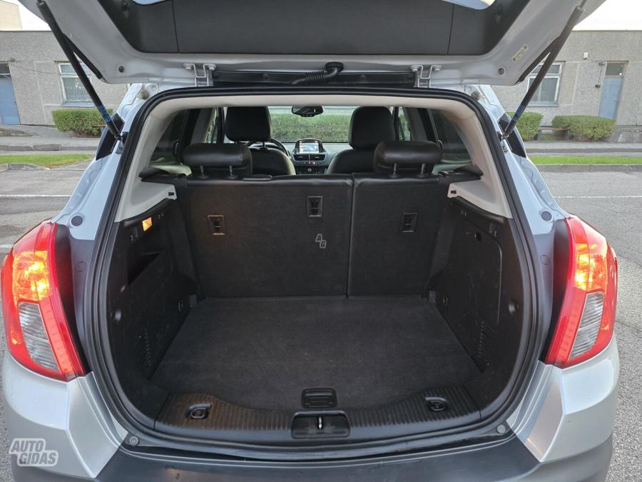 Grey Opel Mokka 2013 in Siauliai, with an engine capacity of 1.40 L and mileage of 179 thousand km for 6200 €, photo 20 on AUTOMOTO.COM.LV