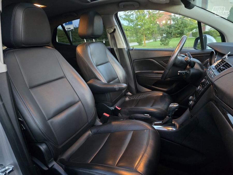 Grey Opel Mokka 2013 in Siauliai, with an engine capacity of 1.40 L and mileage of 179 thousand km for 6200 €, photo 28 on AUTOMOTO.COM.LV
