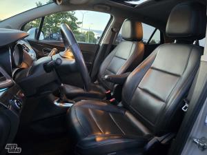 Grey Opel Mokka 2013 in Siauliai, with an engine capacity of 1.40 L and mileage of 179 thousand km for 6200 €, photo 33 on AUTOMOTO.COM.LV