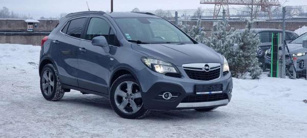 Grey Opel Mokka 2014 in Siauliai, with an engine capacity of 1.70 L and mileage of 164 thousand km for 6700 €, photo 3 on AUTOMOTO.COM.LV