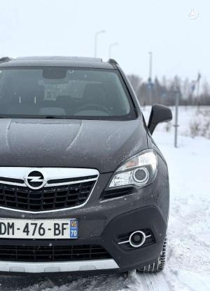 Pelēks Opel Mokka 2014 Tauragė, ar dzinēja tilpumu 1.69 L un nobraukumu 208 tūkst. km par 5900 €, foto 4 vietnē AUTOMOTO.COM.LV