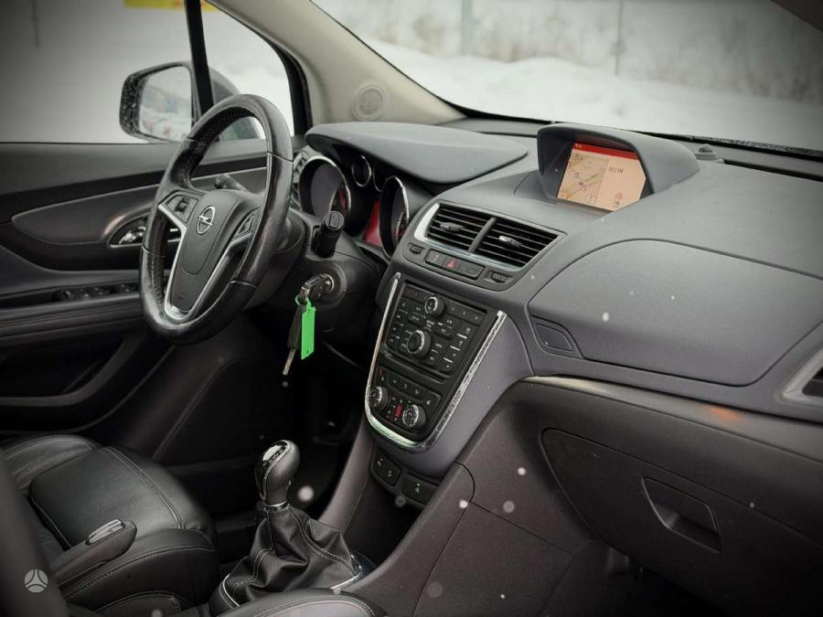 Pelēks Opel Mokka 2014 Tauragė, ar dzinēja tilpumu 1.69 L un nobraukumu 208 tūkst. km par 5900 €, foto 30 vietnē AUTOMOTO.COM.LV
