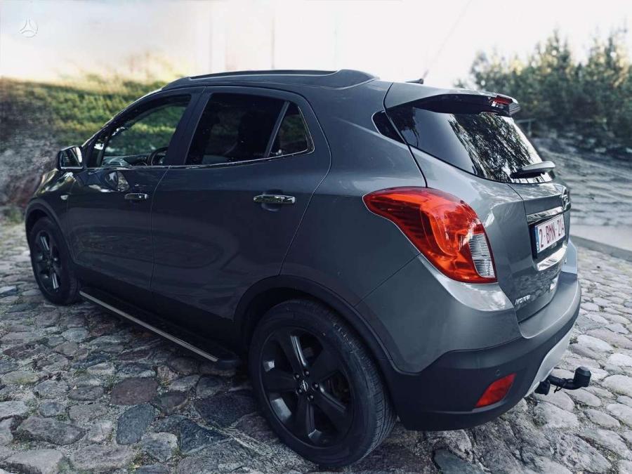 Grey Opel Mokka 2014 in Utena, with an engine capacity of 1.69 L and mileage of 117 thousand km for 11450 €, photo 4 on AUTOMOTO.COM.LV