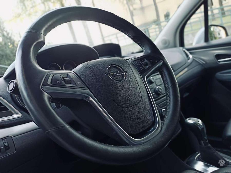 Grey Opel Mokka 2014 in Utena, with an engine capacity of 1.69 L and mileage of 117 thousand km for 11450 €, photo 41 on AUTOMOTO.COM.LV