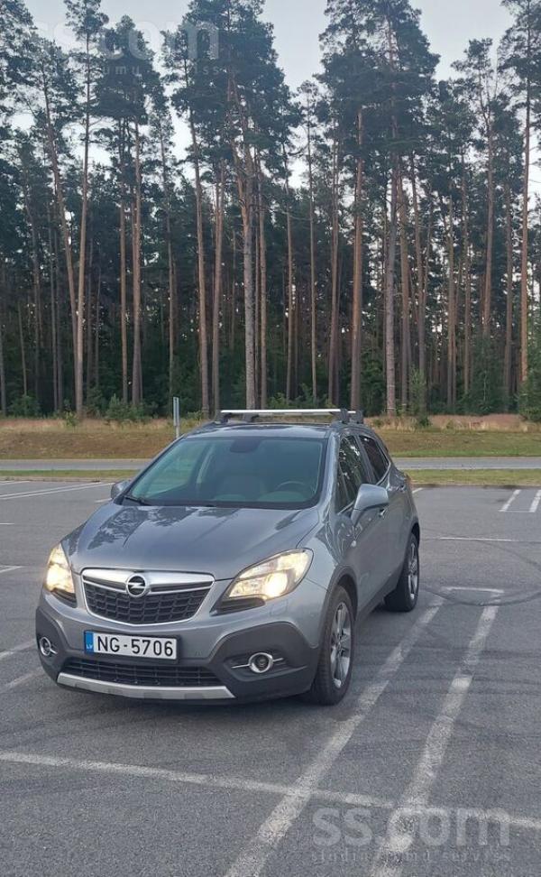 Pelēks Opel Mokka 2014 Rīga, ar dzinēja tilpumu 1.70 L un nobraukumu 133 tūkst. km par 7500 €, foto 1 vietnē AUTOMOTO.COM.LV