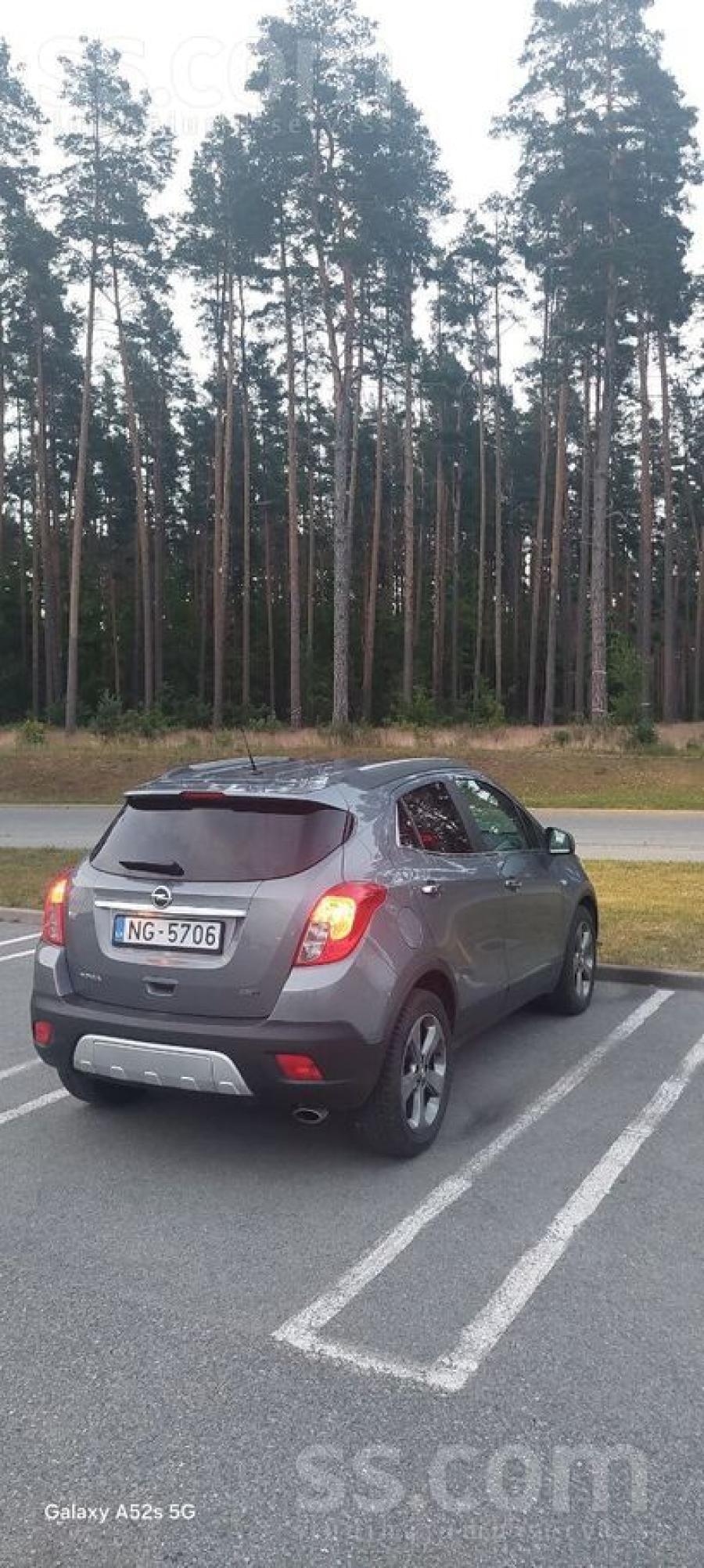 Pelēks Opel Mokka 2014 Rīga, ar dzinēja tilpumu 1.70 L un nobraukumu 133 tūkst. km par 7500 €, foto 6 vietnē AUTOMOTO.COM.LV