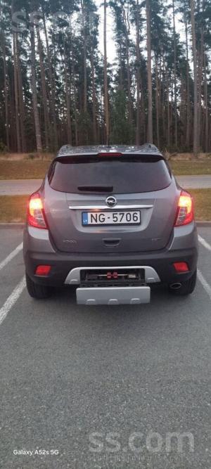 Pelēks Opel Mokka 2014 Rīga, ar dzinēja tilpumu 1.70 L un nobraukumu 133 tūkst. km par 7500 €, foto 8 vietnē AUTOMOTO.COM.LV
