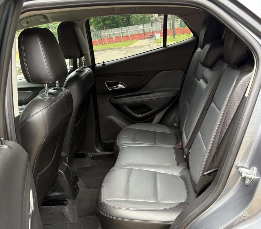 Grey Opel Mokka 2014 in Druskininkai, with an engine capacity of 1.69 L and mileage of 202 thousand km for 7300 €, photo 10 on AUTOMOTO.COM.LV