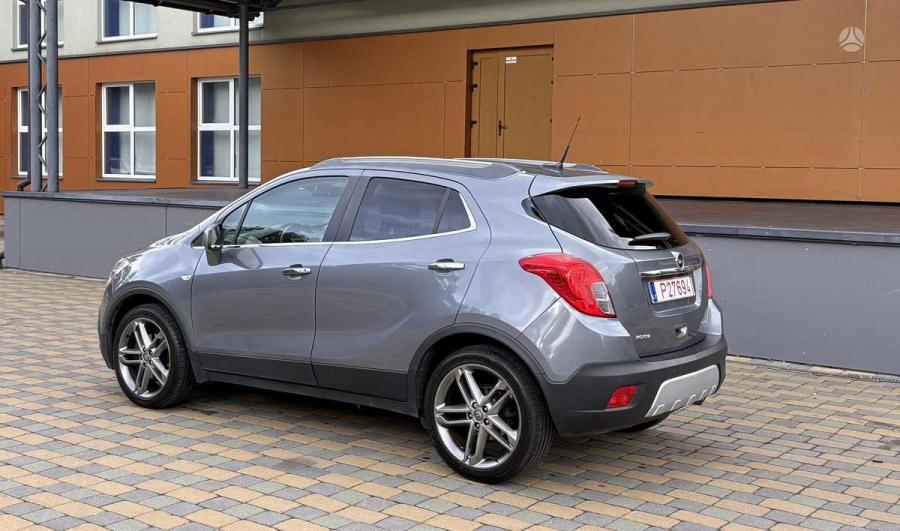 Grey Opel Mokka 2014 in Druskininkai, with an engine capacity of 1.69 L and mileage of 202 thousand km for 7300 €, photo 16 on AUTOMOTO.COM.LV