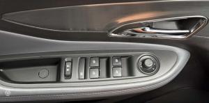 Grey Opel Mokka 2014 in Druskininkai, with an engine capacity of 1.69 L and mileage of 202 thousand km for 7300 €, photo 30 on AUTOMOTO.COM.LV