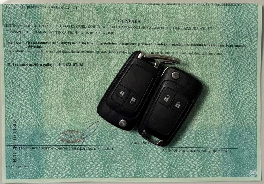 Grey Opel Mokka 2014 in Druskininkai, with an engine capacity of 1.69 L and mileage of 202 thousand km for 7300 €, photo 32 on AUTOMOTO.COM.LV