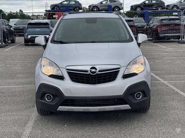 Grey Opel Mokka 2014 in Vilnius, with an engine capacity of 1.69 L and mileage of 247 thousand km for 4200 €, photo 2 on AUTOMOTO.COM.LV