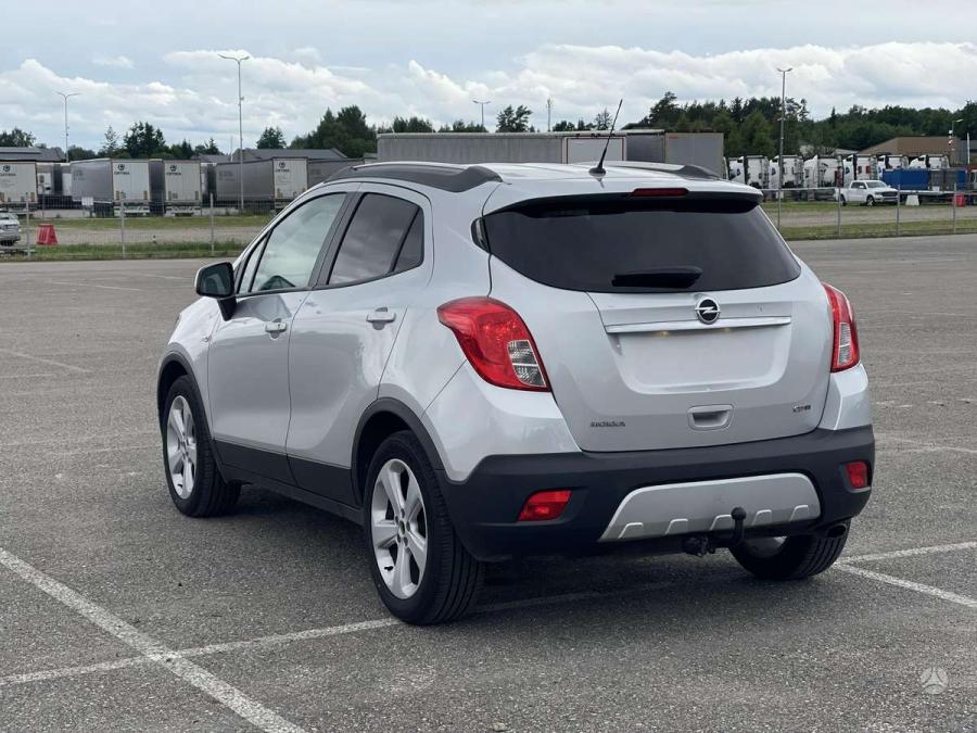 Grey Opel Mokka 2014 in Vilnius, with an engine capacity of 1.69 L and mileage of 247 thousand km for 4200 €, photo 7 on AUTOMOTO.COM.LV