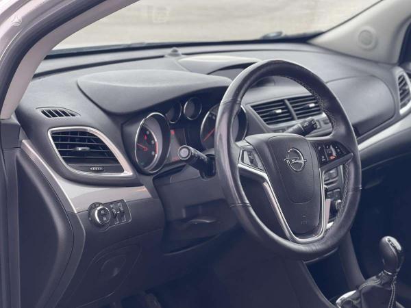 Grey Opel Mokka 2014 in Vilnius, with an engine capacity of 1.69 L and mileage of 247 thousand km for 4200 €, photo 9 on AUTOMOTO.COM.LV