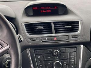 Grey Opel Mokka 2014 in Vilnius, with an engine capacity of 1.69 L and mileage of 247 thousand km for 4200 €, photo 14 on AUTOMOTO.COM.LV