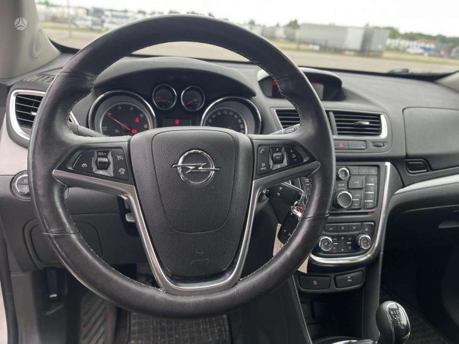 Grey Opel Mokka 2014 in Vilnius, with an engine capacity of 1.69 L and mileage of 247 thousand km for 4200 €, photo 16 on AUTOMOTO.COM.LV