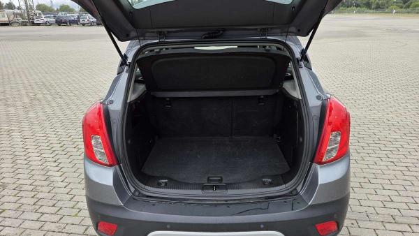 Grey Opel Mokka 2014 in Marijampole, with an engine capacity of 1.36 L and mileage of 139 thousand km for 7100 €, photo 8 on AUTOMOTO.COM.LV
