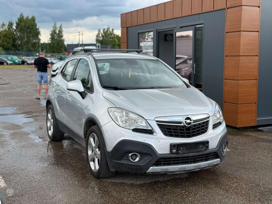 Серый Опель Mokka 2014 в Паневежис, объемом двигателя 1.36 л и пробегом 240 тыс. км за 5500 €, фото 1 на AUTOMOTO.COM.LV