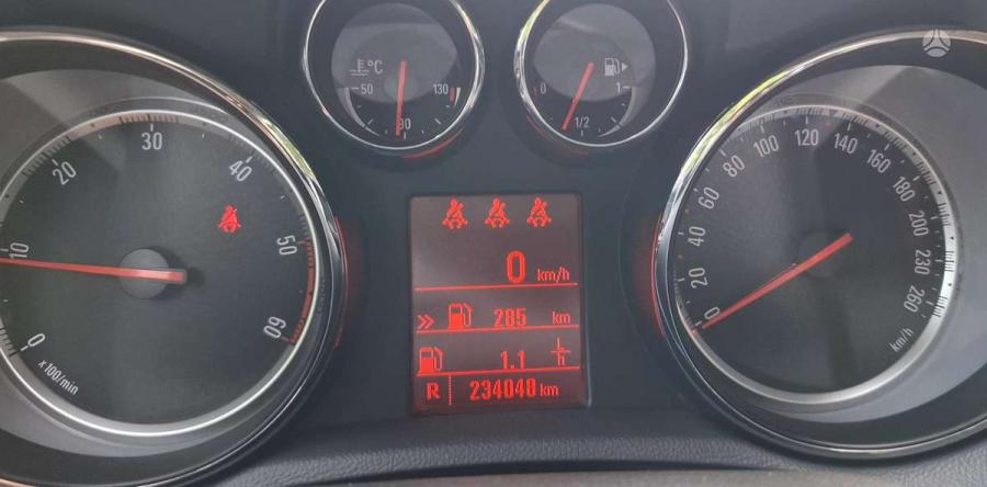 Pelēks Opel Mokka 2014 Tauragė, ar dzinēja tilpumu 1.69 L un nobraukumu 234 tūkst. km par 5999 €, foto 13 vietnē AUTOMOTO.COM.LV