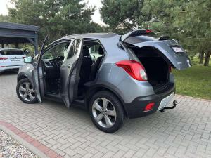 Grey Opel Mokka 2014 in Druskininkai, with an engine capacity of 1.69 L and mileage of 153 thousand km for 7290 €, photo 4 on AUTOMOTO.COM.LV