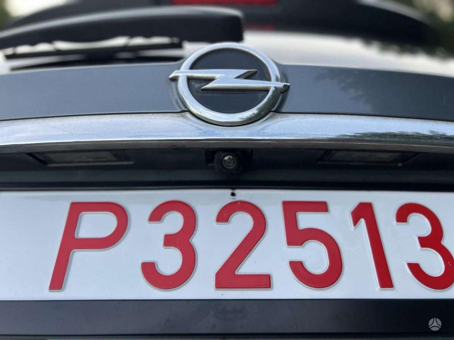 Grey Opel Mokka 2014 in Druskininkai, with an engine capacity of 1.69 L and mileage of 153 thousand km for 7290 €, photo 32 on AUTOMOTO.COM.LV