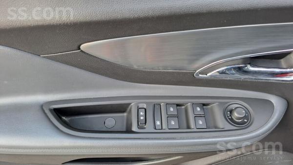 Grey Opel Mokka 2014 in Riga, with an engine capacity of 1.70 L and mileage of 192 thousand km for 6850 €, photo 6 on AUTOMOTO.COM.LV