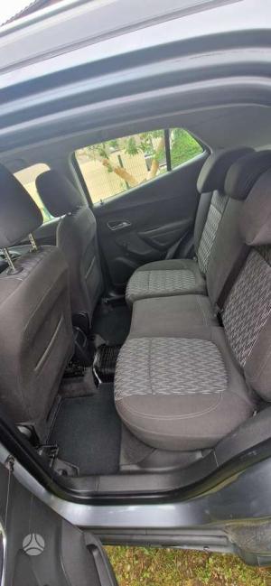 Grey Opel Mokka 2014 in Vilnius, with an engine capacity of 1.60 L and mileage of 118 thousand km for 7150 €, photo 10 on AUTOMOTO.COM.LV