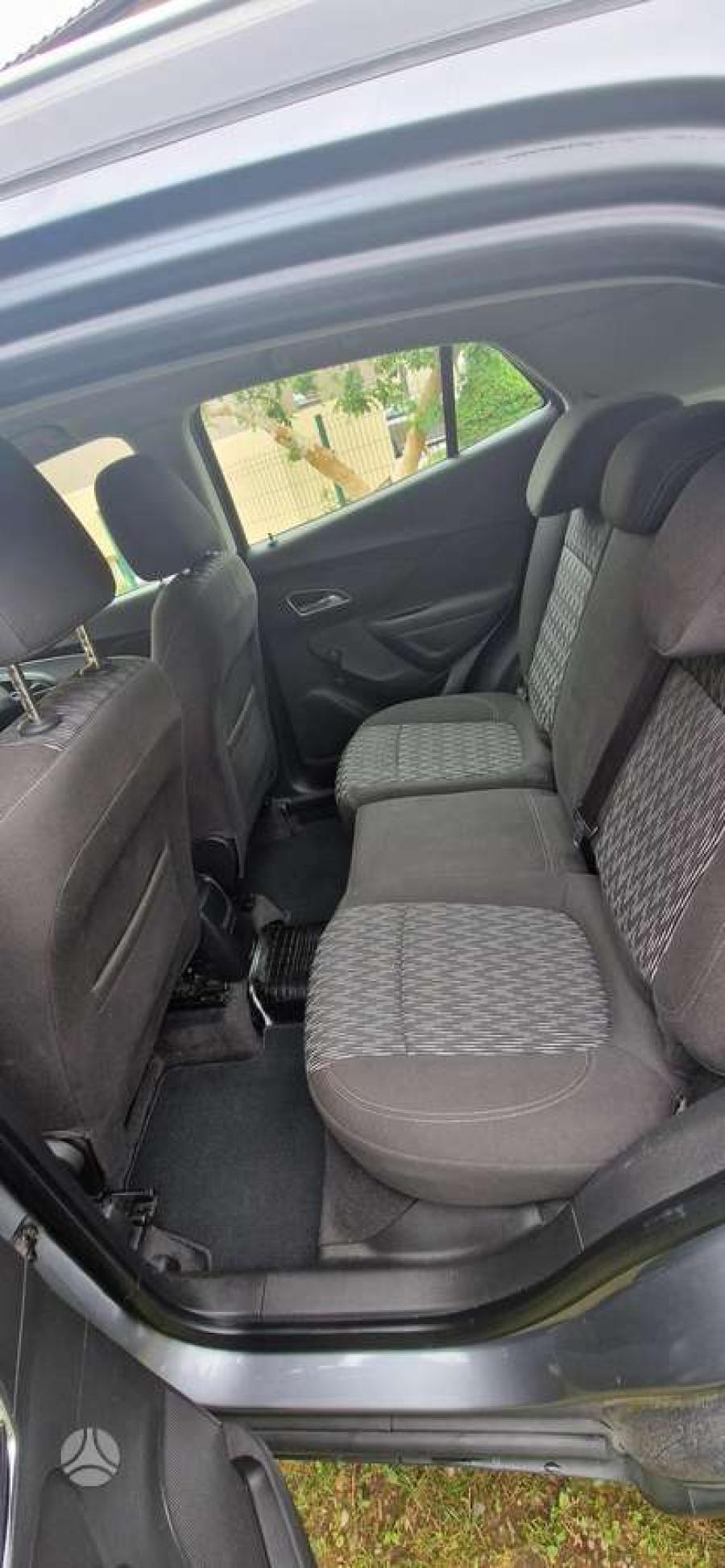 Grey Opel Mokka 2014 in Vilnius, with an engine capacity of 1.60 L and mileage of 118 thousand km for 7150 €, photo 10 on AUTOMOTO.COM.LV