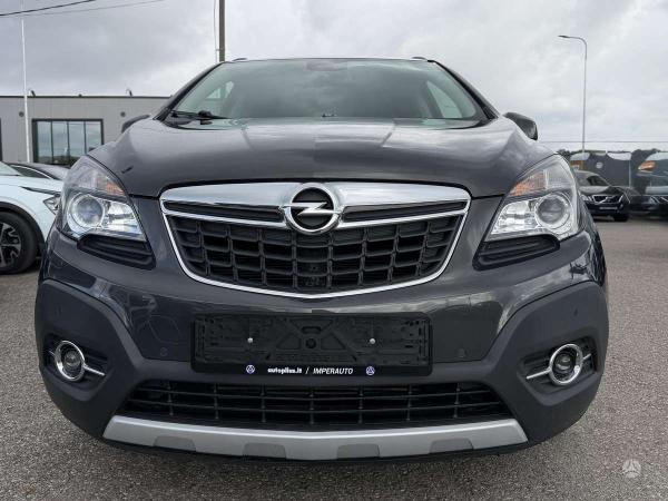 Pelēks Opel Mokka 2014 Kauņa, ar dzinēja tilpumu 1.36 L un nobraukumu 272 tūkst. km par 7250 €, foto 1 vietnē AUTOMOTO.COM.LV