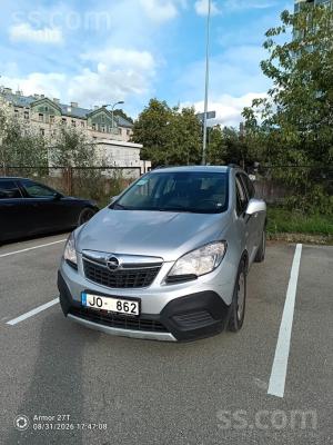 Серый Опель Mokka 2014 в Рига, объемом двигателя 1.60 л и пробегом 198 тыс. км за 6350 €, фото 1 на AUTOMOTO.COM.LV