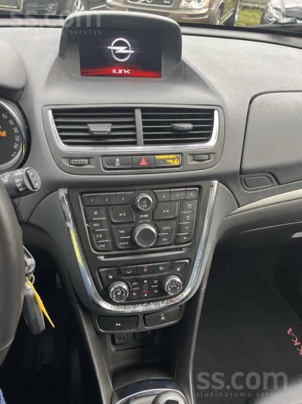 Pelēks Opel Mokka 2014 Valmiera, ar dzinēja tilpumu 1.70 L un nobraukumu 0 tūkst. km par 7600 €, foto 10 vietnē AUTOMOTO.COM.LV