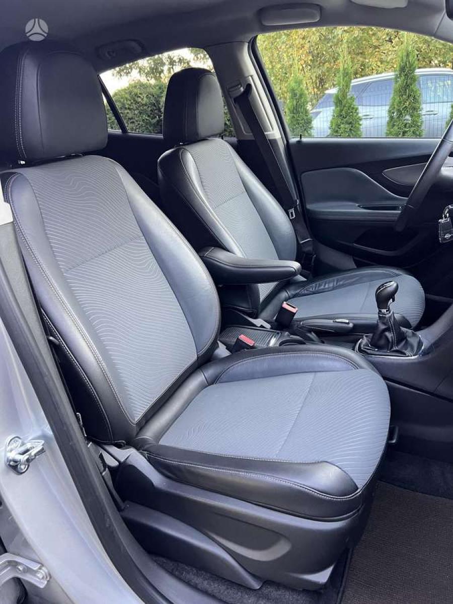 Pelēks Opel Mokka 2014 Druskininkai, ar dzinēja tilpumu 1.69 L un nobraukumu 227 tūkst. km par 5990 €, foto 23 vietnē AUTOMOTO.COM.LV